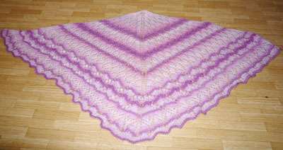 Swallowtail Lace Shawl 出来上がり: GrassHopper